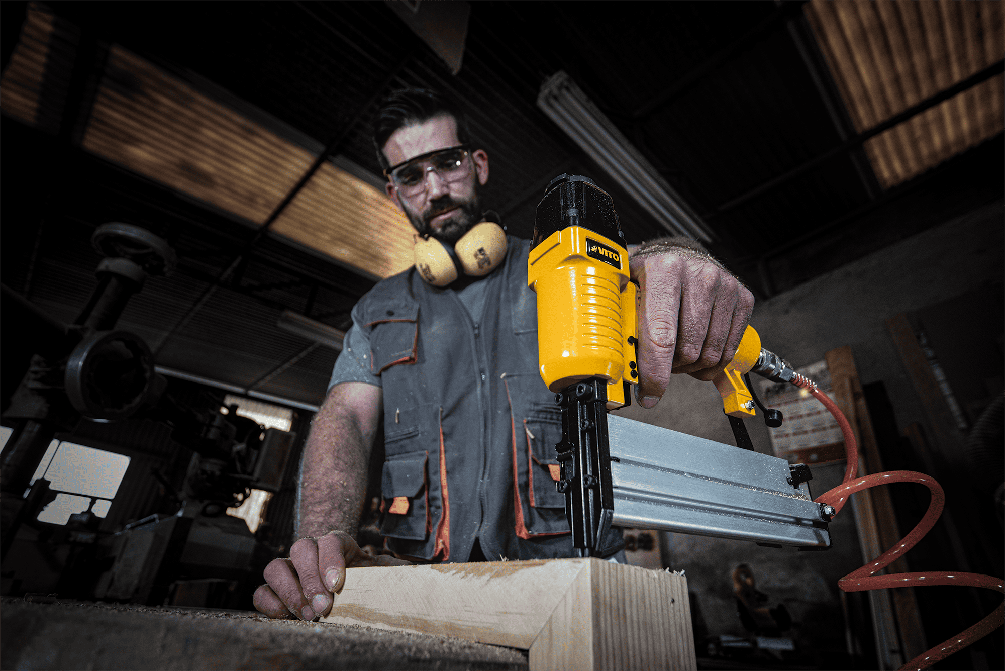 VIAPP | Pneumatic Nail/Staple Gun | VITO