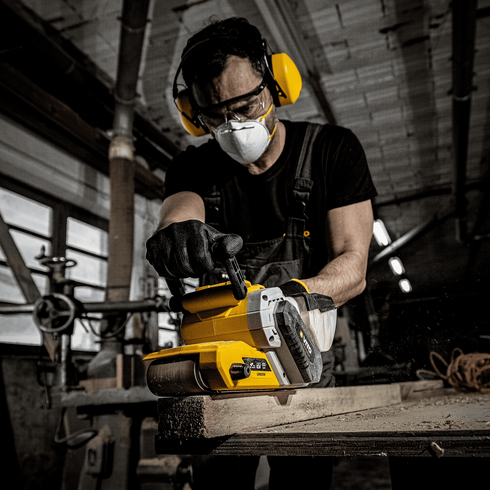 VILR900 | Belt Sander 900 W | VITO